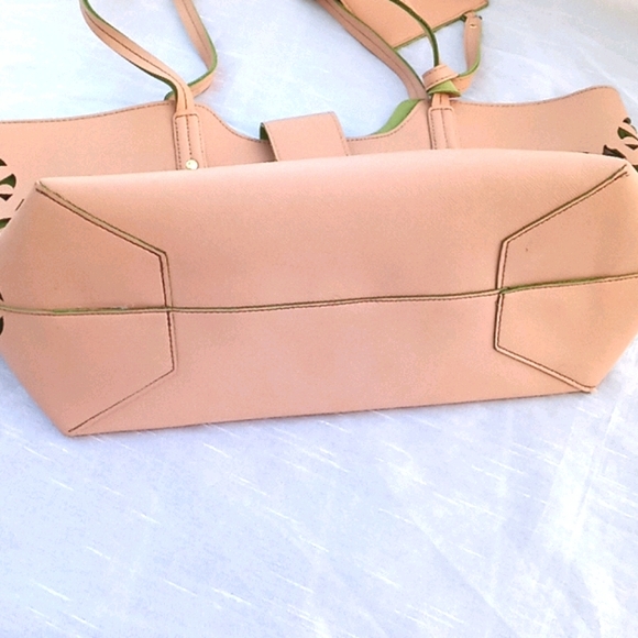 signature collection by Avon | Bags | Lasercut Bag | Poshmark